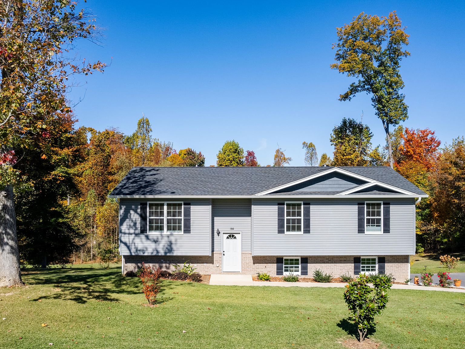 166 Townsend Rd, Fall Branch, TN 37656 | Zillow