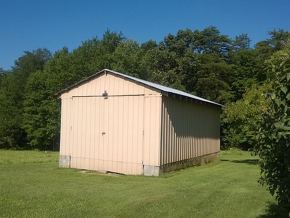 4609 Bozoo Rd, Peterstown, WV 24963 | Zillow