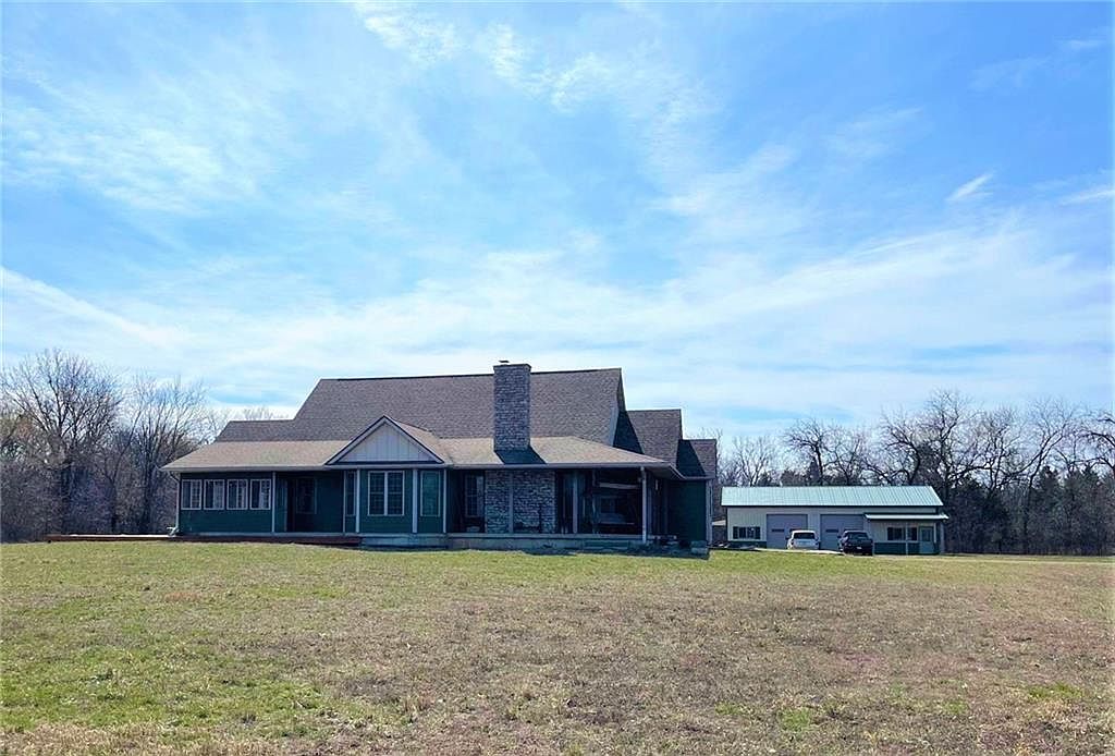 587 250th St, Garland, KS 66741 | Zillow