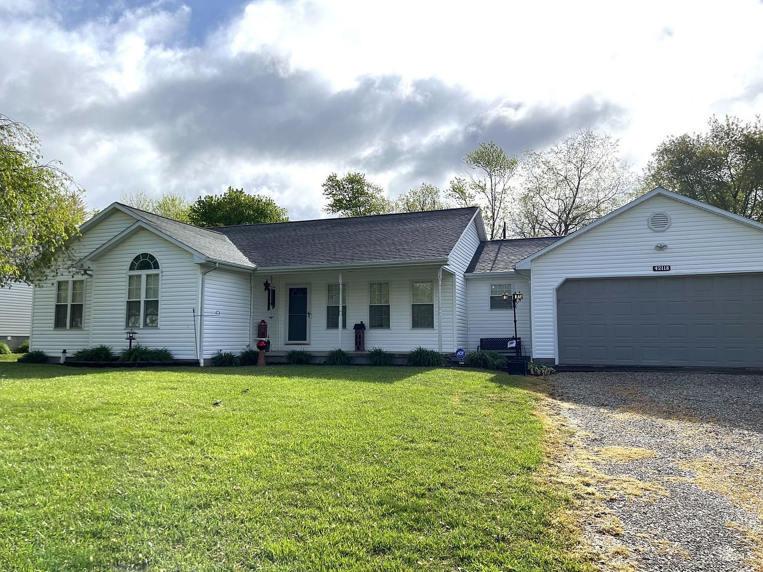 42118 Main St, Coolville, OH 45723 | Zillow