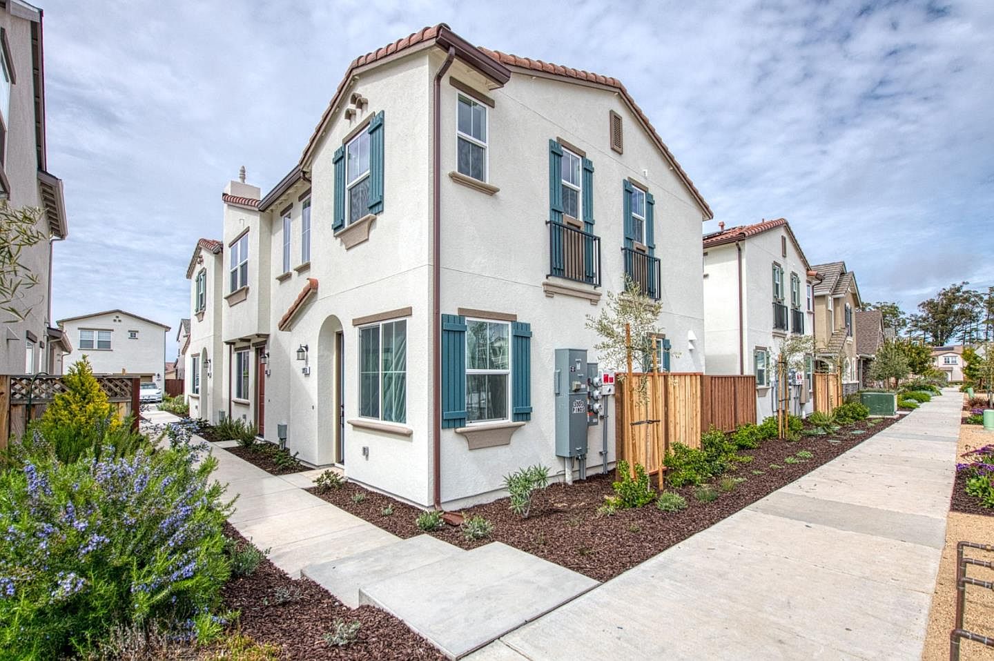 604 Santa Lucia Way #D, Marina, CA 93933 | MLS #ML82029835 | Zillow