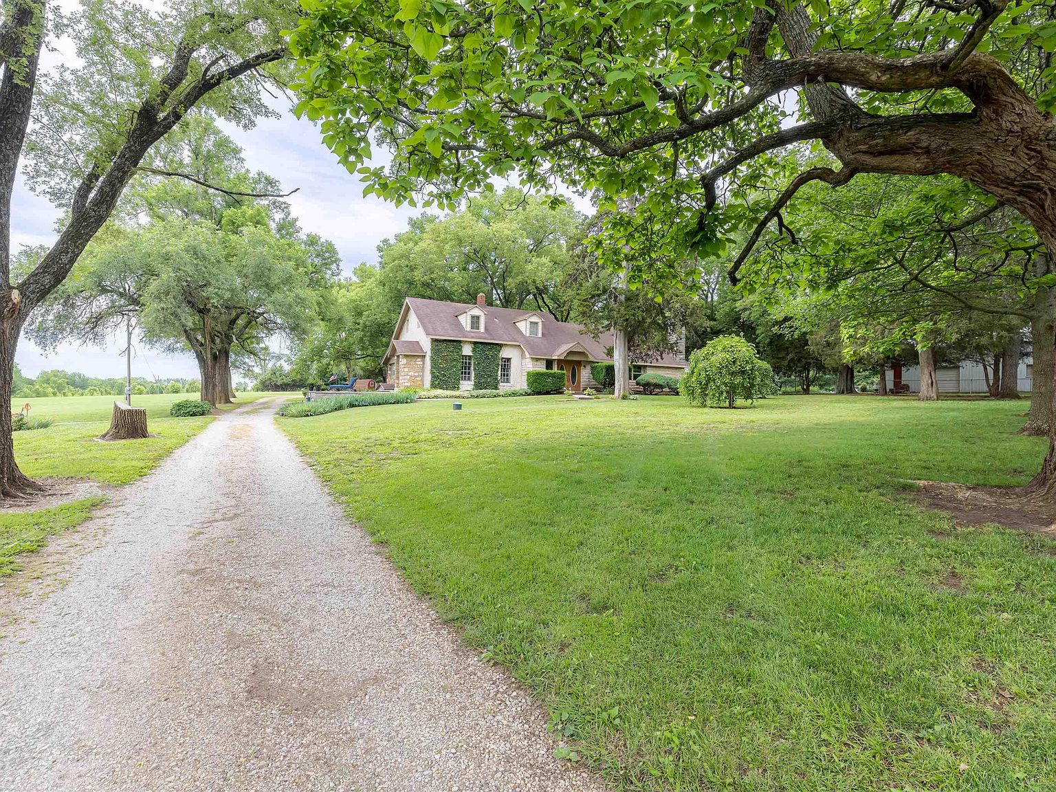 4317 SE 61st St, Berryton, KS 66409 | Zillow