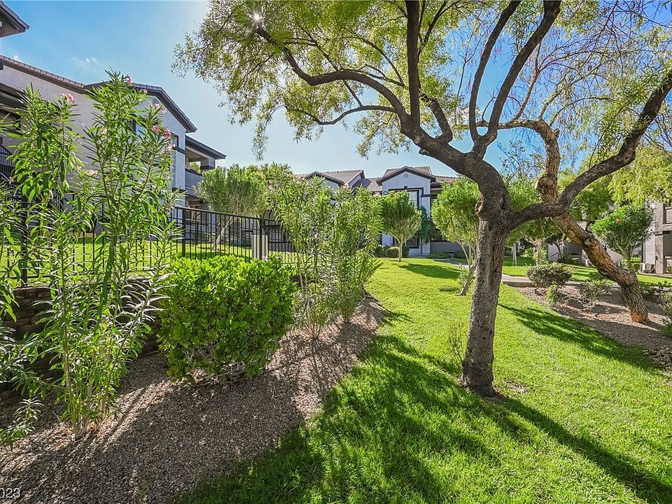 Traverse Point - 45 Maleena Mesa St Henderson NV | Zillow