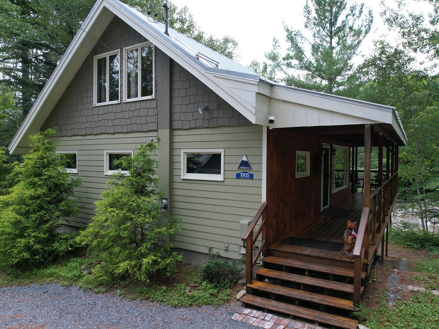 1005 Jordan Square, Kingfield, ME 04947 | MLS #1567700 | Zillow