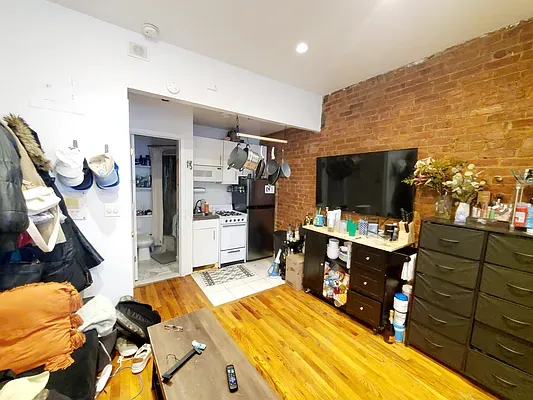 453 West 46th Street #2A in Hell's Kitchen, Manhattan | StreetEasy