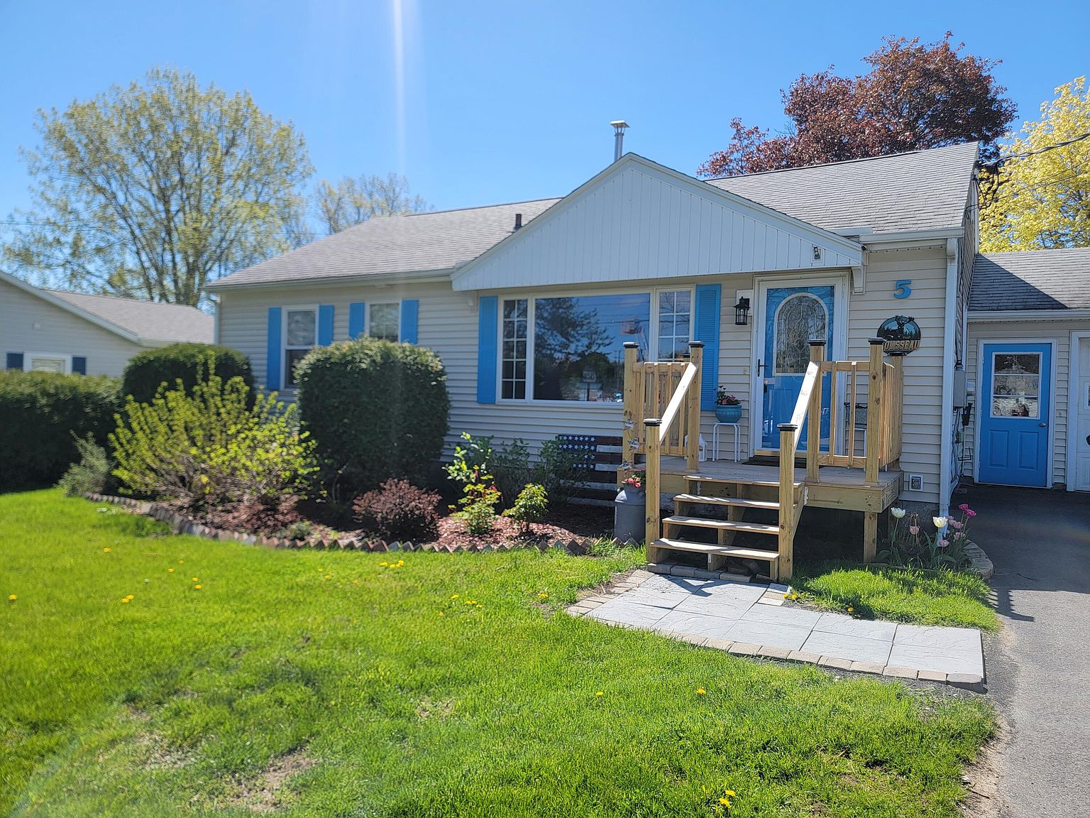 5 Tom Miller Rd, Plattsburgh, NY 12901 | Zillow