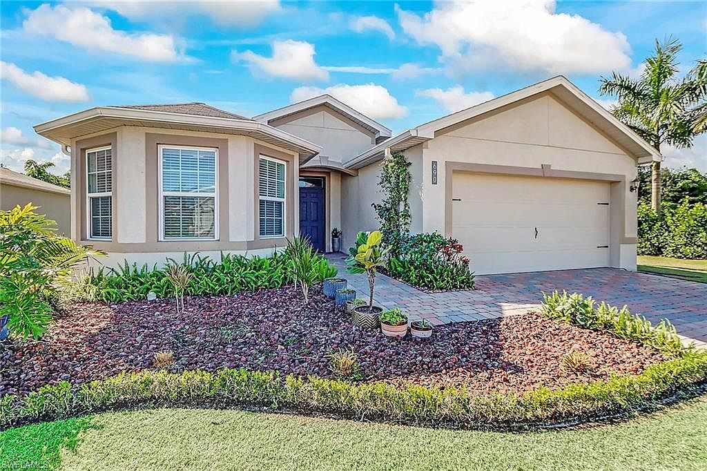 690 Hadley Pl E, Naples, FL 34104 | Zillow