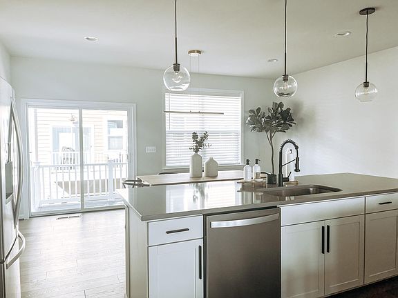 9168 Snowden Ashford Rd, Lorton, VA 22079 | Zillow