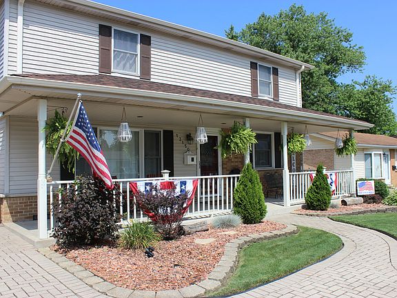 13150 W Playfield Dr, Crestwood, IL 60418 | Zillow