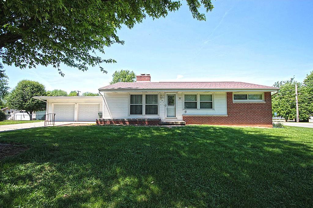 117 Benton Dr, Decatur, IL 62526 | Zillow