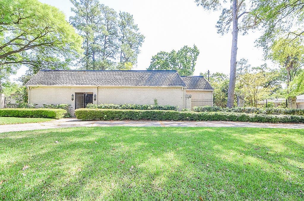 360 Timber Terrace Rd, Houston, TX 77024 | Zillow