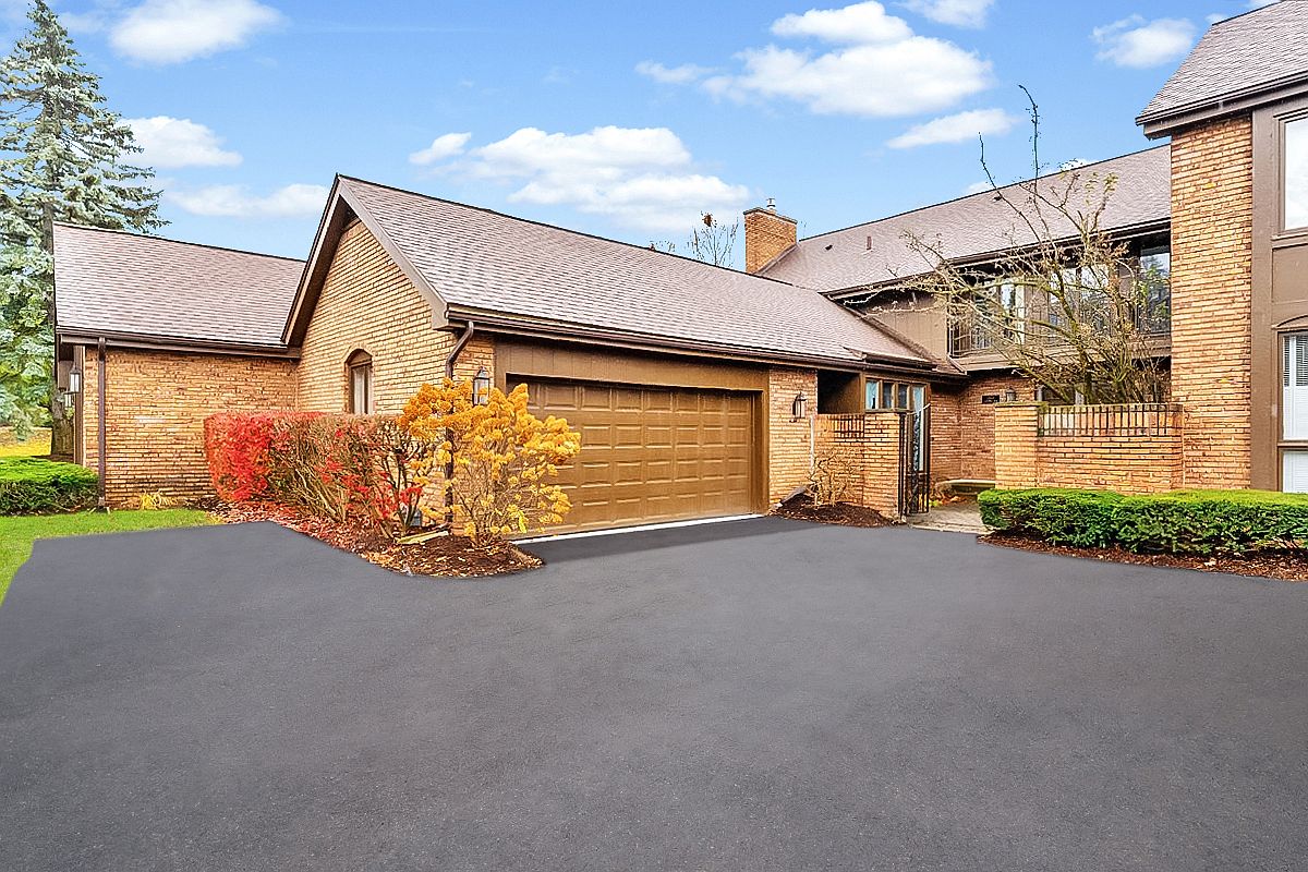 1865 Chipping Way Ct, Bloomfield Hills, MI 48302 | Zillow