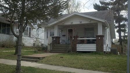 79 Fairview Pl, Decatur, IL 62522 | Zillow