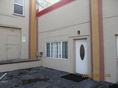 405 W D St Lemoore CA | Zillow