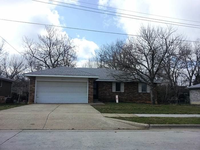 1415 S Arcadia Ave, Springfield, MO 65804 | Zillow