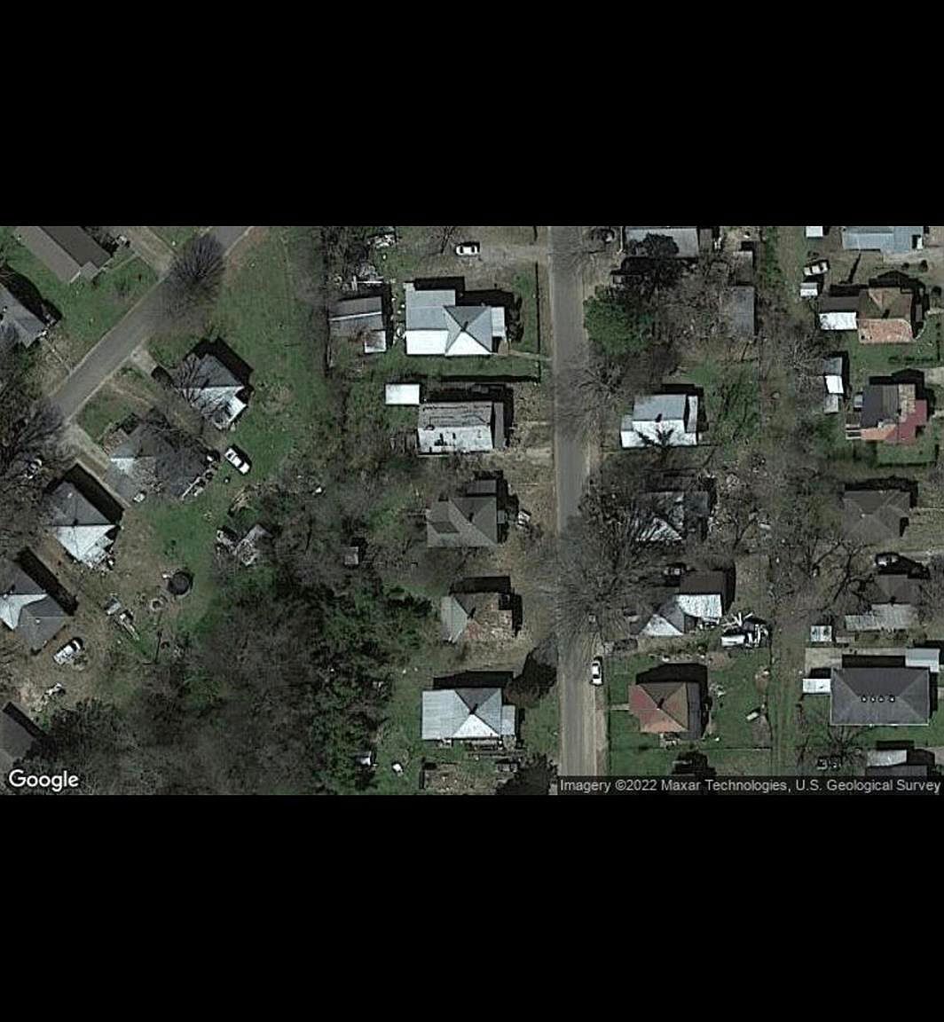 413 6th St, Docena, AL 35060 | Zillow