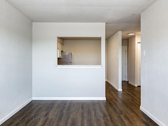 3735 Cambridge Ave #2C, Saint Louis, MO 63143 | Zillow