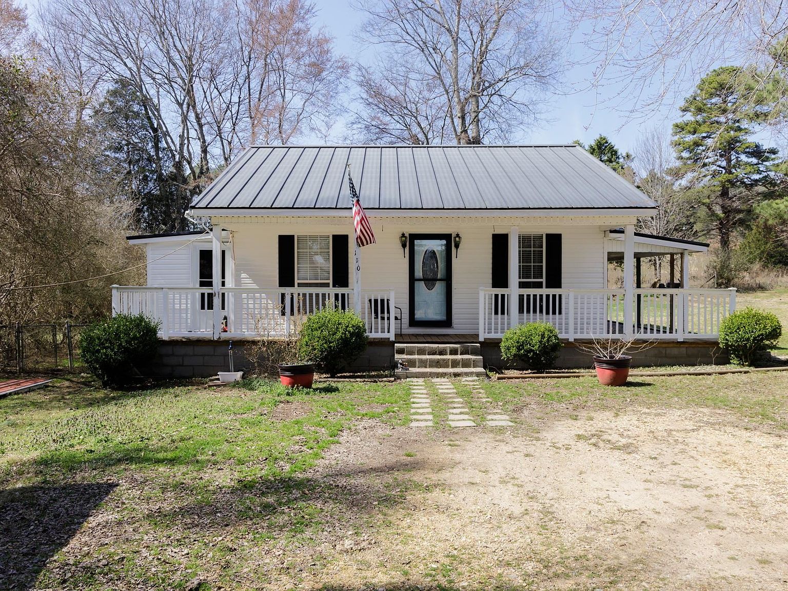 110 County Road 184, Waterloo, AL 35677 | Zillow