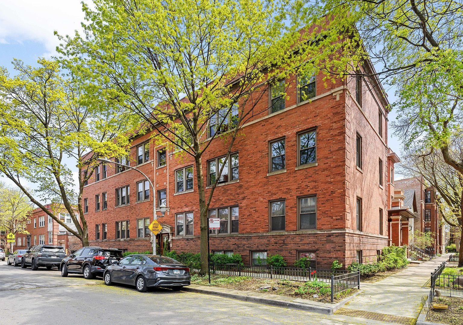 1253 W Elmdale Ave #1E, Chicago, IL 60660 | Zillow