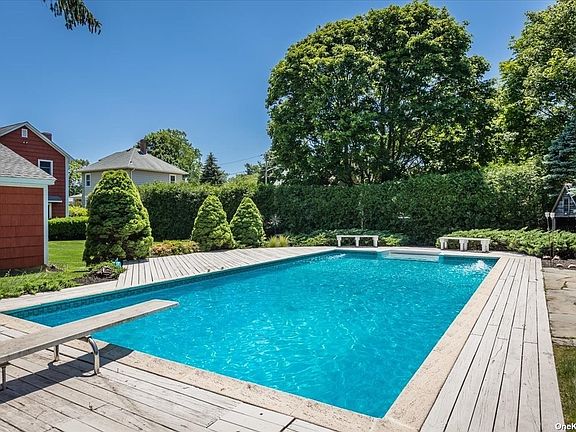 312 Riverside Dr, Riverhead, NY 11901 | MLS #3320836 | Zillow