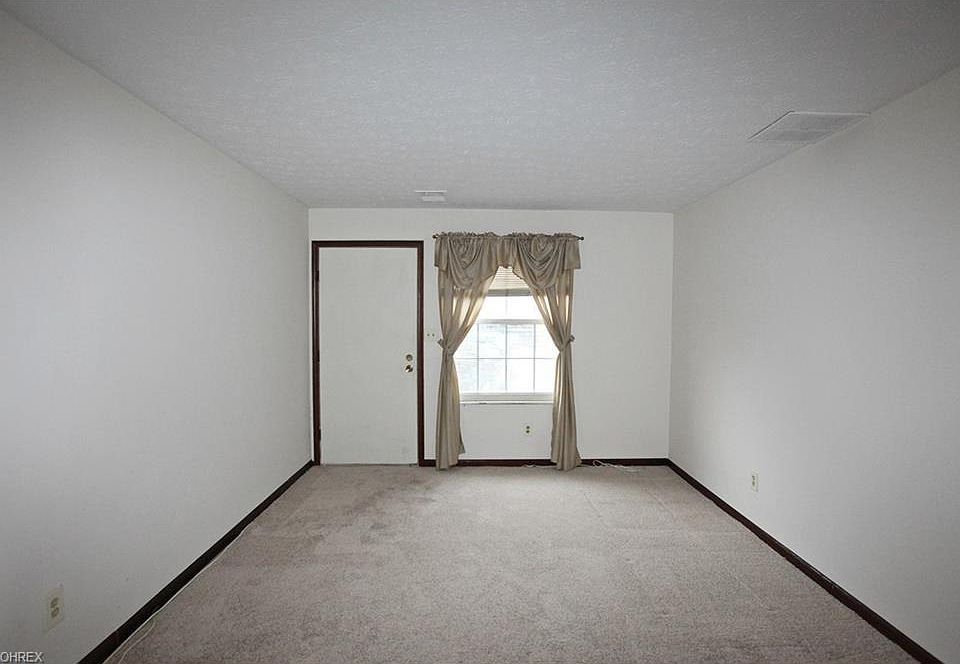 13974 Oakbrook Dr #3974, North Royalton, OH 44133 | Zillow