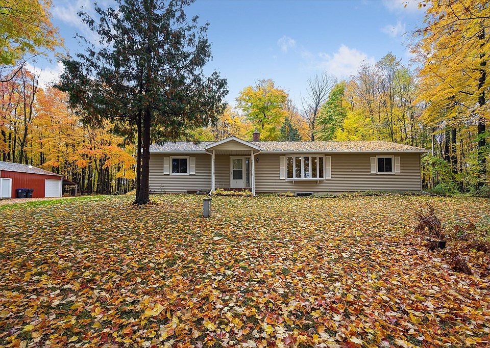 2400 Cloverleaf Rd, Sturgeon Bay, WI 54235 | MLS #141129 | Zillow
