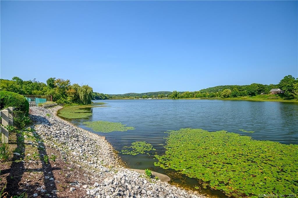 12 Boulevard Dr UNIT 174, Danbury, CT 06810 | Zillow