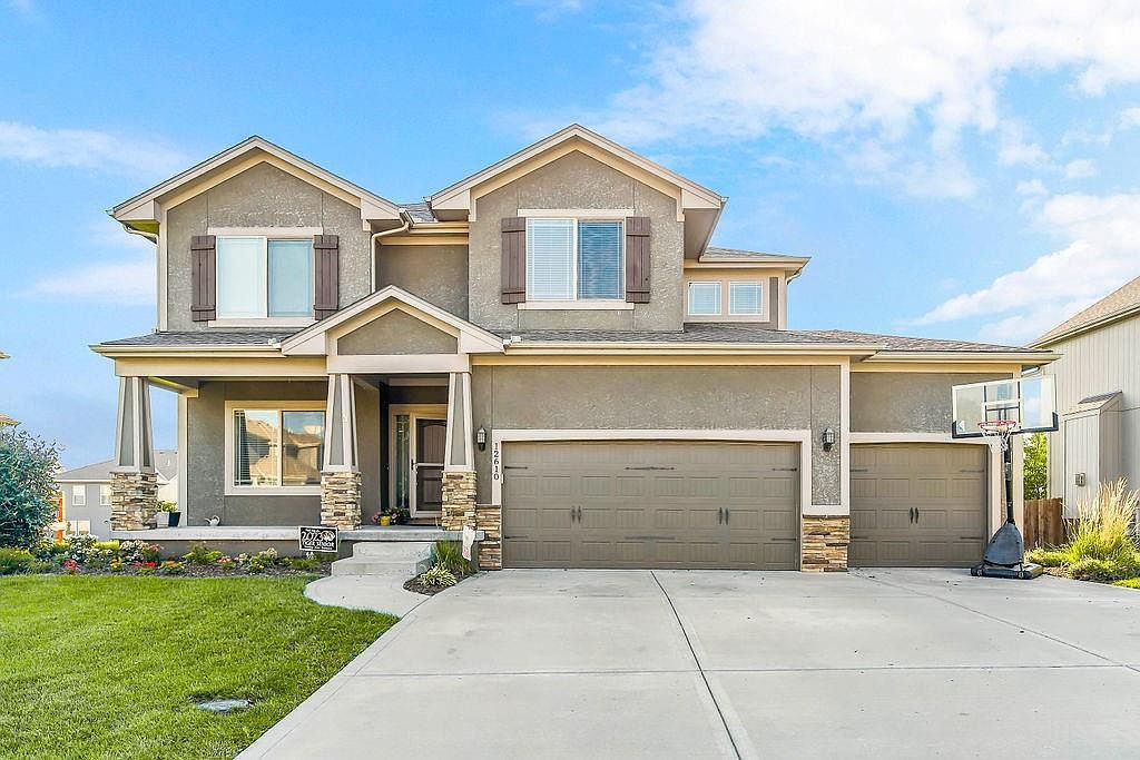 12610 S Laci Cir, Lake Lotawana, MO 64086 | Zillow