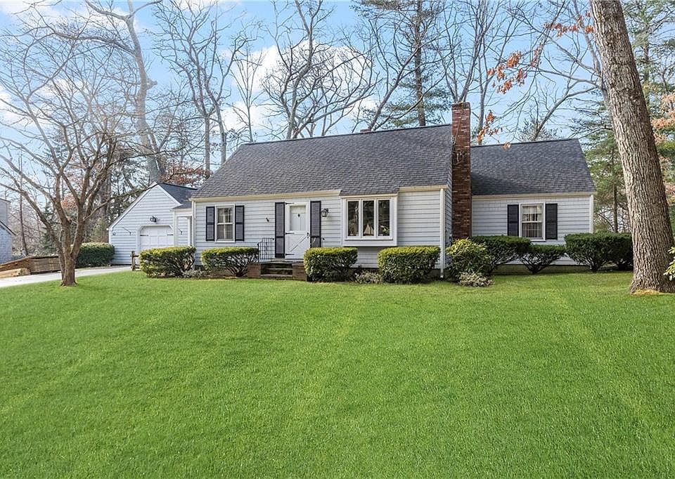 62 Cedar Swamp Rd, Smithfield, RI 02917 | Zillow