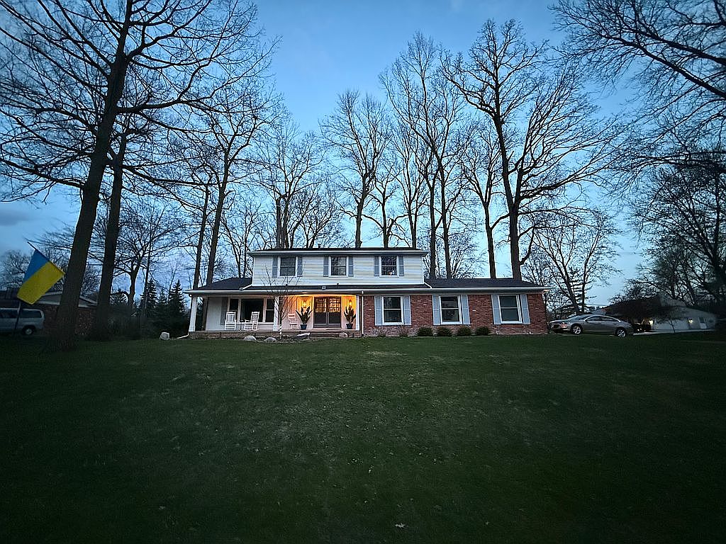 3118 Kingsley Dr, Troy, MI 48084 | Zillow