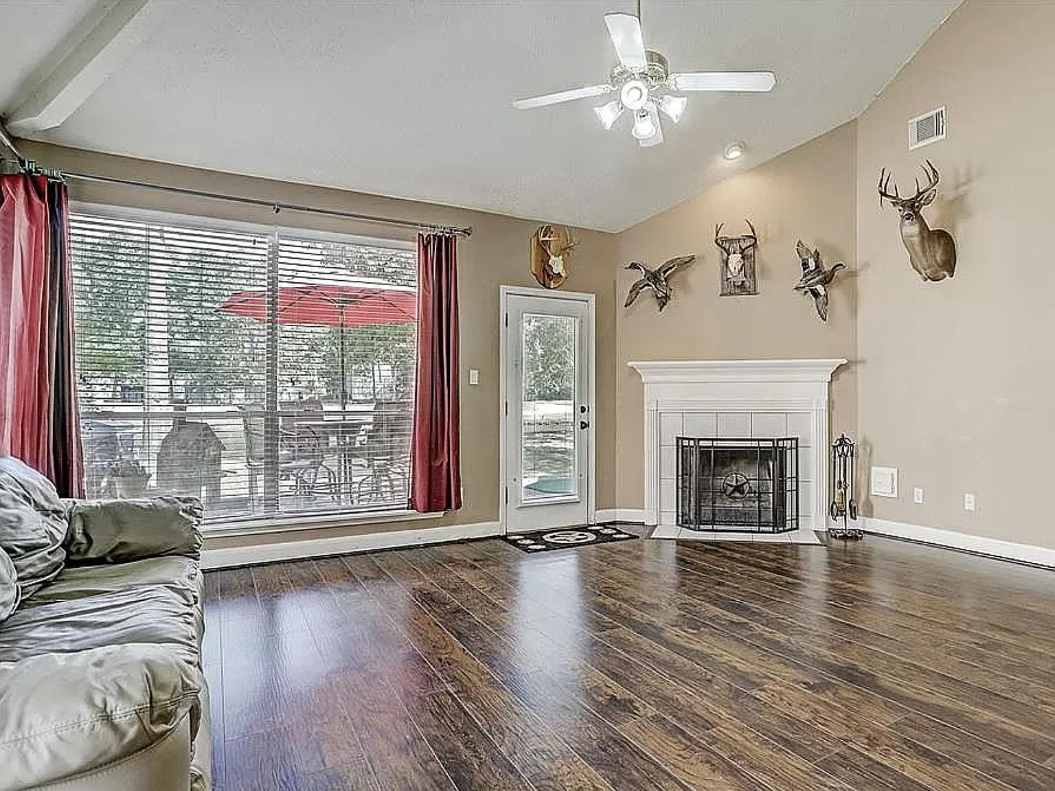 23 Laguna Rd, Montgomery, TX 77356 | Zillow