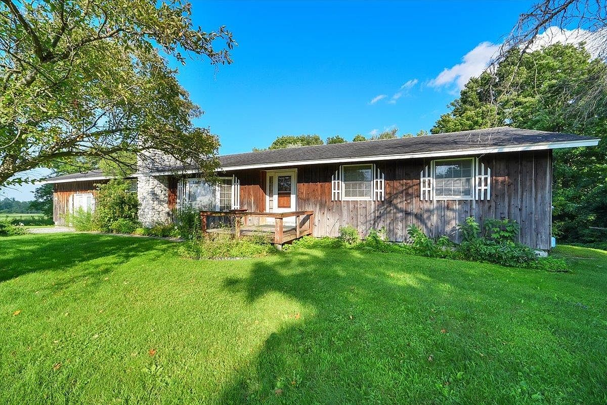 2017 Highgate Road, Saint Albans, VT 05478 | MLS #4965093 | Zillow