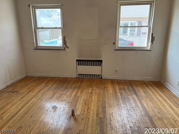 356 N Main St, Lodi, NJ 07644 | MLS #3866906 | Zillow