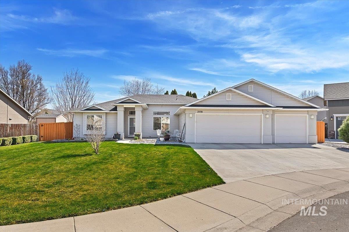 2558 N Rough Stone Pl, Meridian, ID 83646 | MLS #98978944 | Zillow