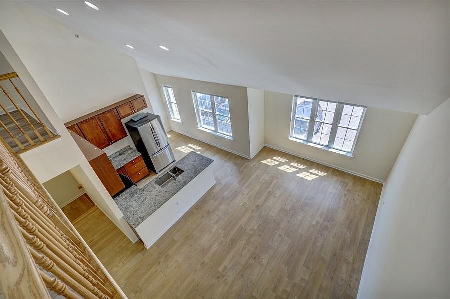 21 Matt Fenton Dr #21, Little Ferry, NJ 07643 | Zillow