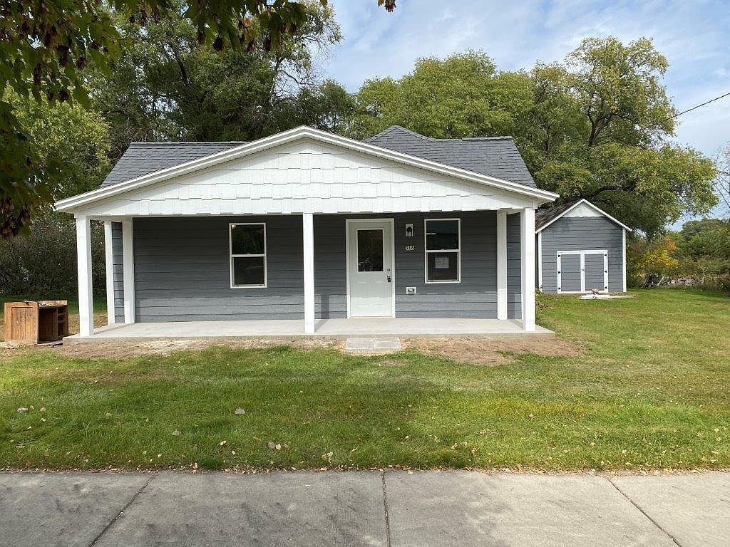 316 East Ormsby St, Oxford, WI 53952 | Zillow