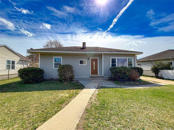 11701 Real Estate - 11701 Homes For Sale | Zillow