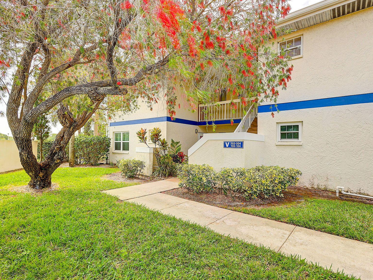 1503 SE Royal Green Circle #204, Port Saint Lucie, FL 34952 | Zillow