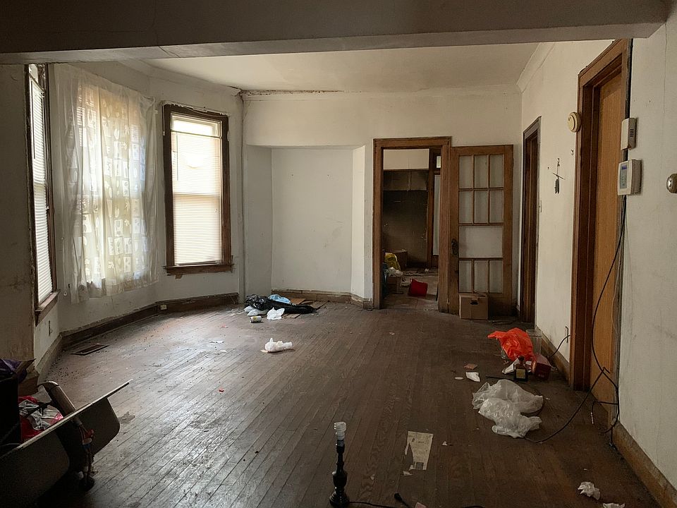 11344 S Edbrooke Ave, Chicago, IL 60628 | Zillow