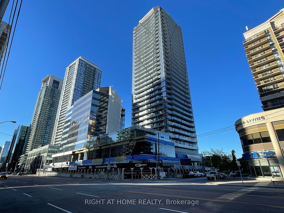 15 Ellerslie Ave PENTHOUSE 6, Toronto, ON M2N 5P9 | MLS #C8044932 | Zillow