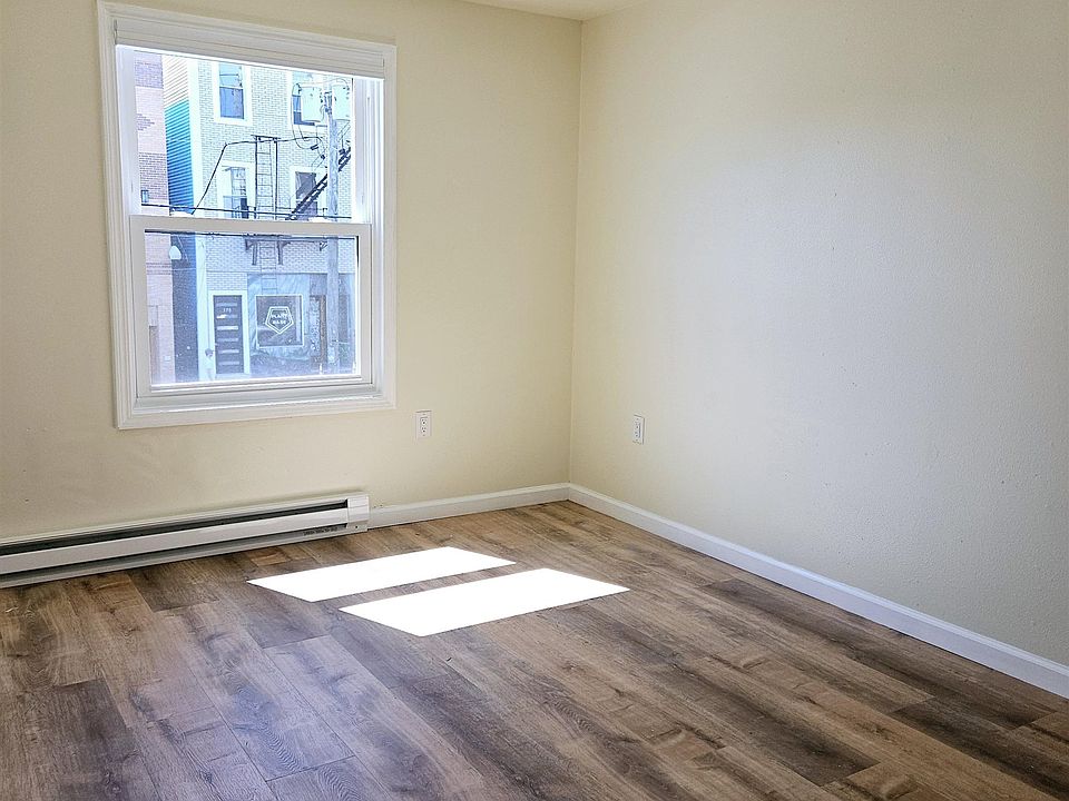 111 Maple St, Jersey City, NJ 07304 | Zillow