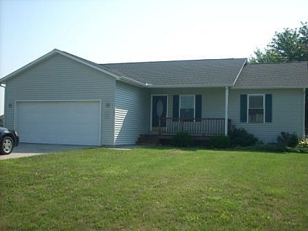 245 Melrose Ave, Adrian, MI 49221 | Zillow