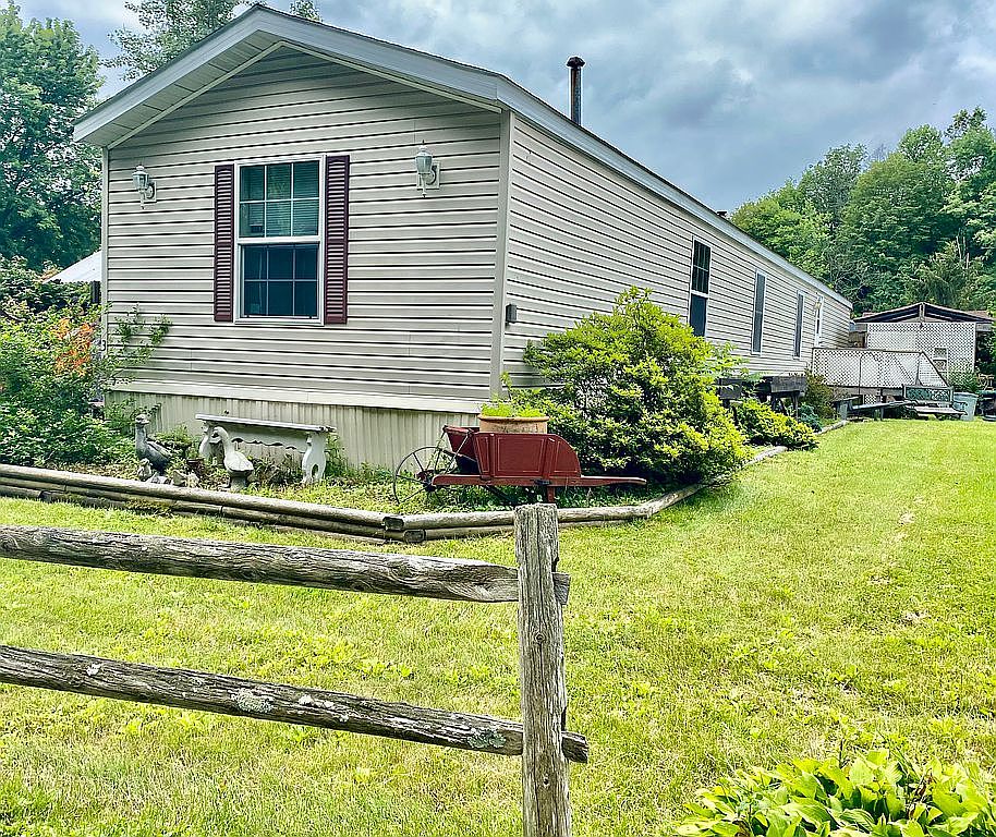 34 Riveredge Trail Park, Burlingham, NY 12722 | Zillow