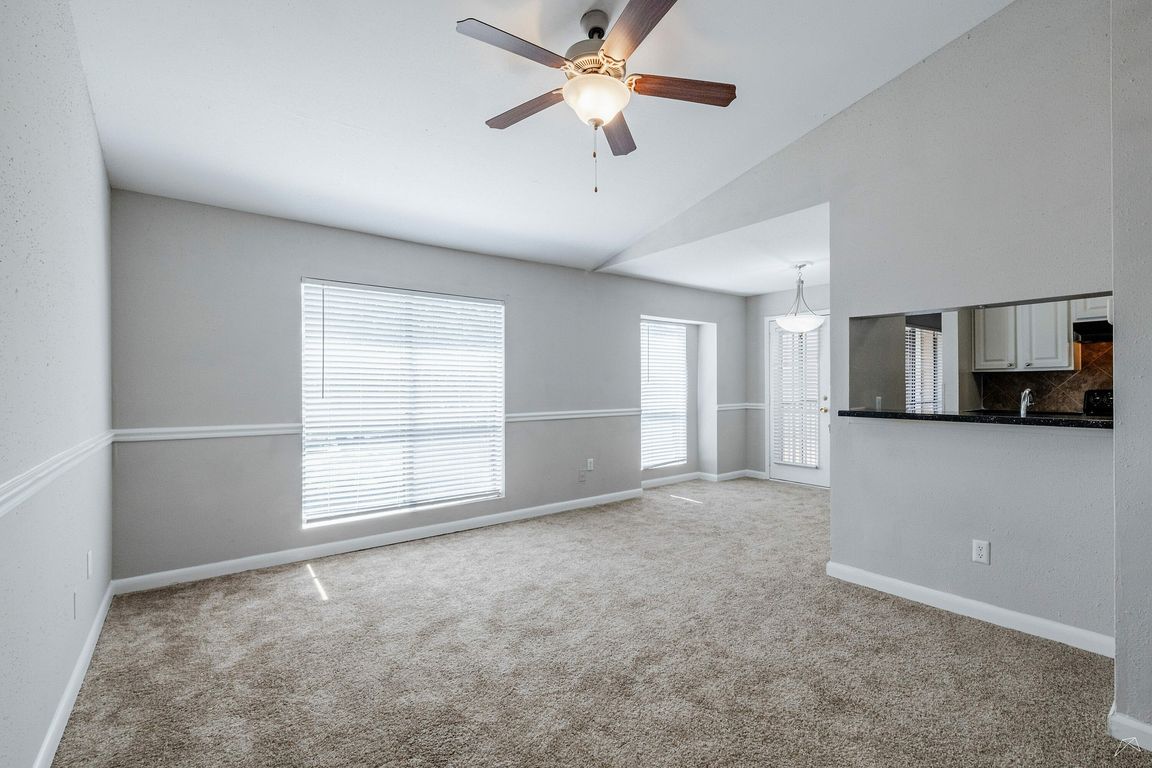 The Park at Lake Como - 8301 Sandstone Ct Tampa FL | Zillow