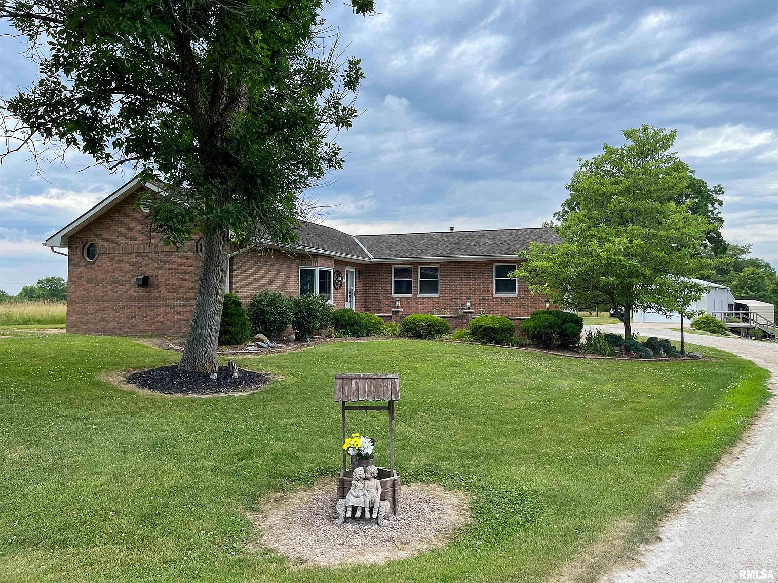 9517 Columbus Rd, Fowler, IL 62338 | Zillow