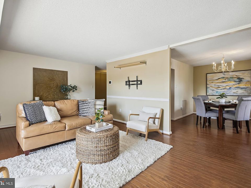 Hallmark - 200 N Pickett St Alexandria, VA | Zillow - Apartments for ...