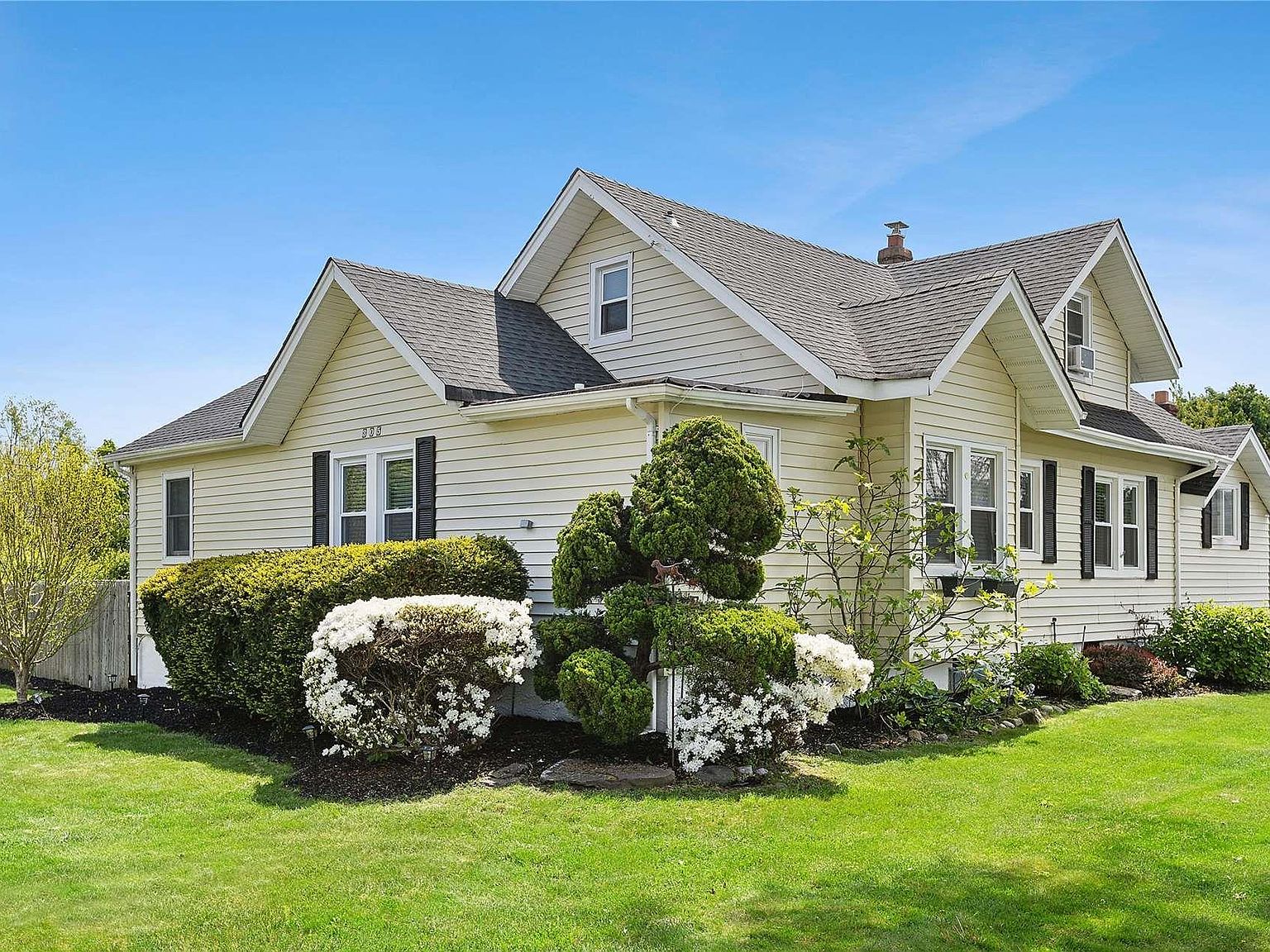 305 & 309 Nevada Street, Lindenhurst, NY 11757 | Zillow