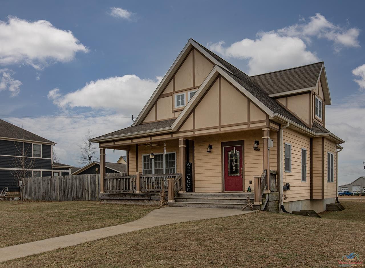 900 Peach Orchard St, Cole Camp, MO 65325 | MLS #96223 | Zillow