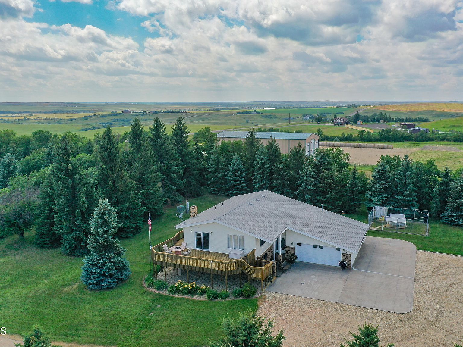 11741 Highway 10 W, Dickinson, ND 58601 | MLS #4018238 | Zillow