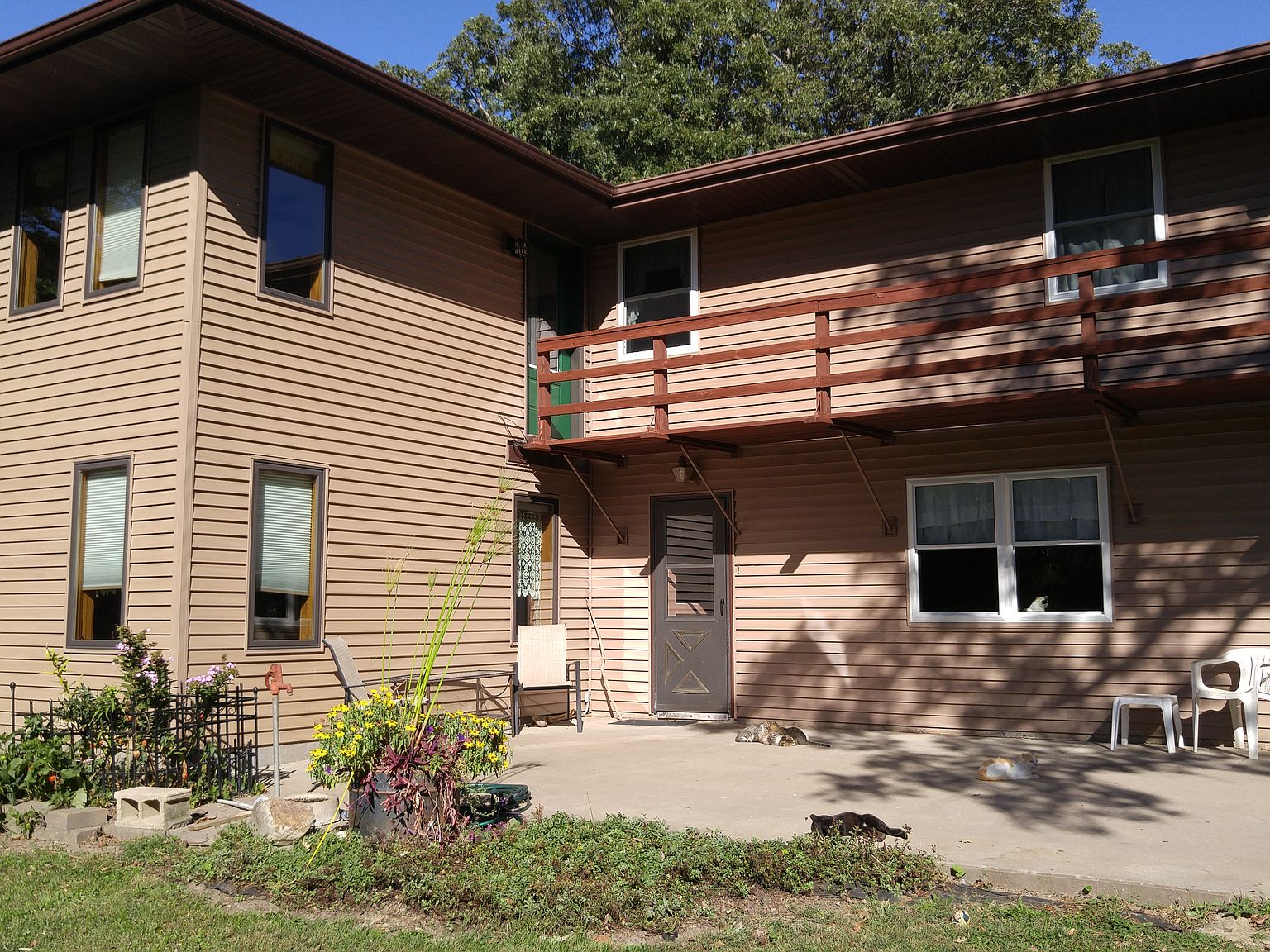 2035 Hemlock Ave, West Chester, IA 52359 | Zillow